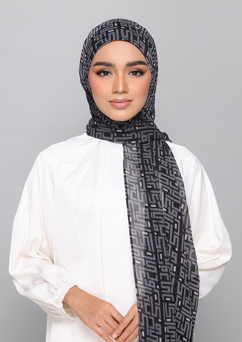 Monogram Black Printed Instant Bokitta Hijab – BOKITTA